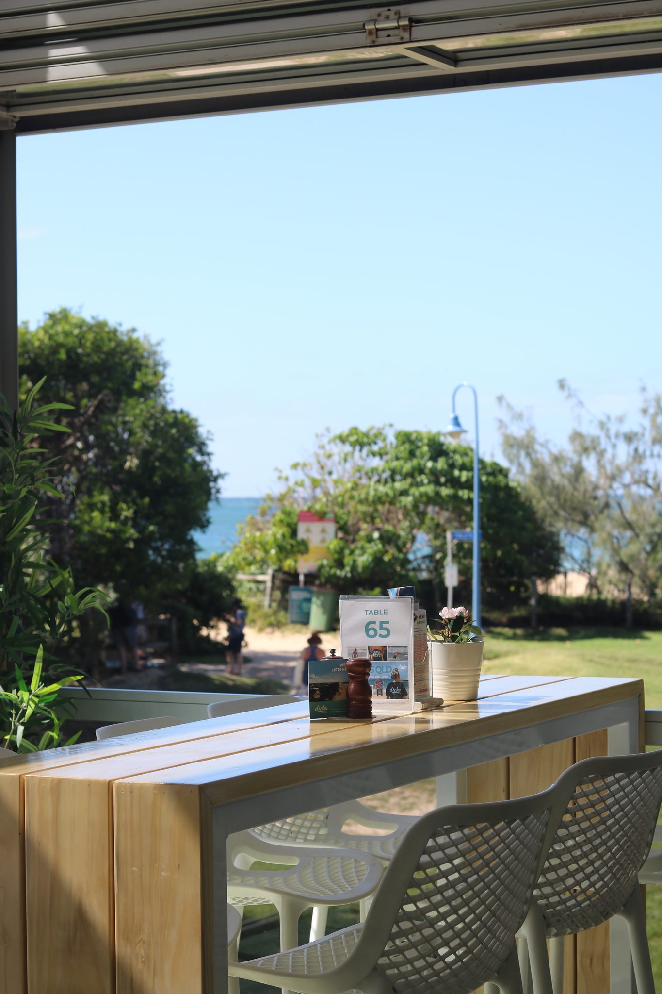 About Us – Dicky Beach Surf Club