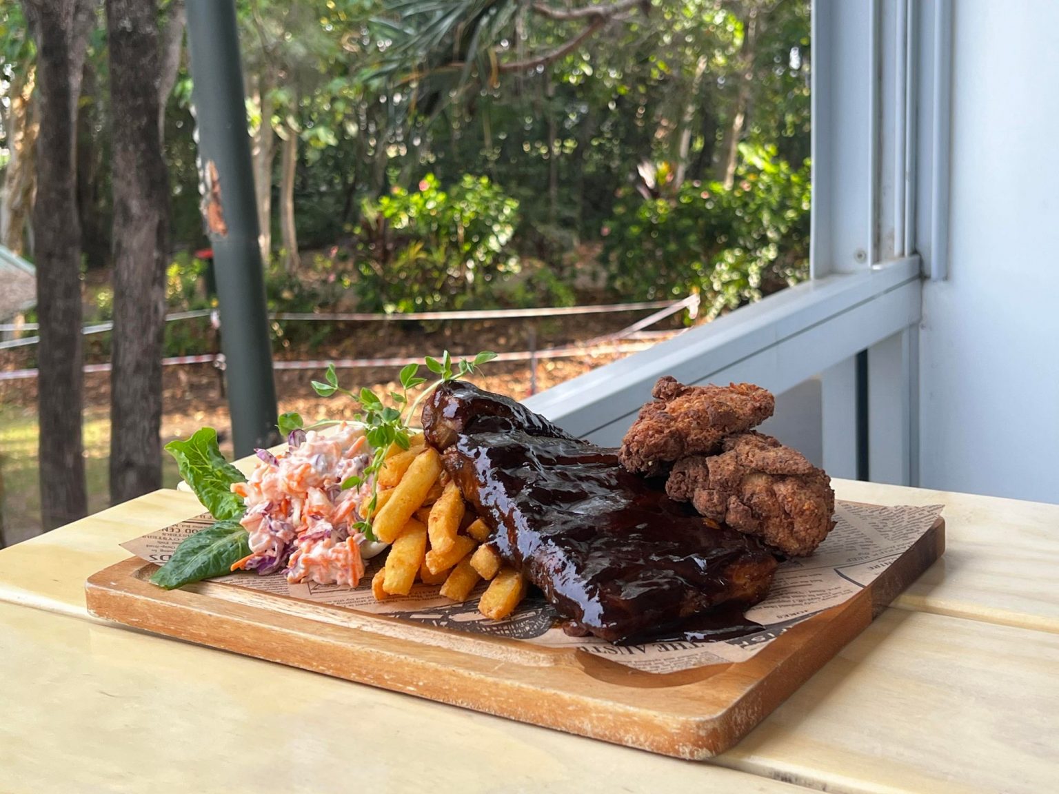 Weekly Dinner Specials – Dicky Beach Surf Club